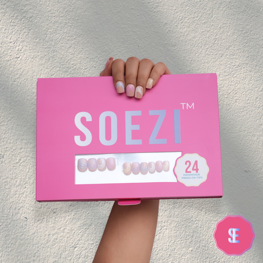 Sun-Kissed Nails with Glimmer by SOEZI